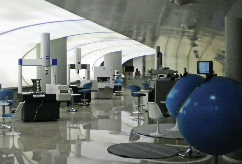 Carl Zeiss Opens New Assembly and Demo Center in India